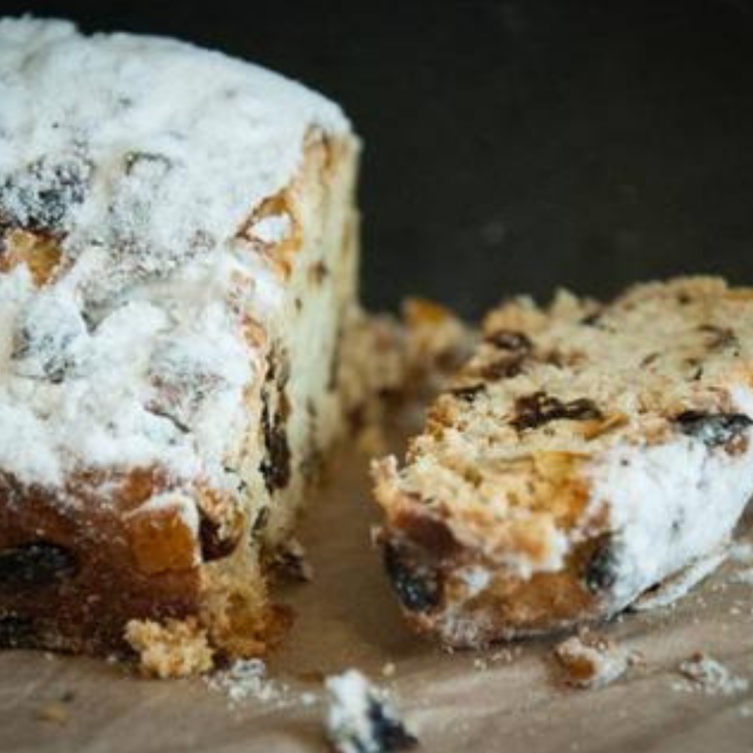 What is Stollen? Read abt this yummy traditional German Christmas Loaf ...