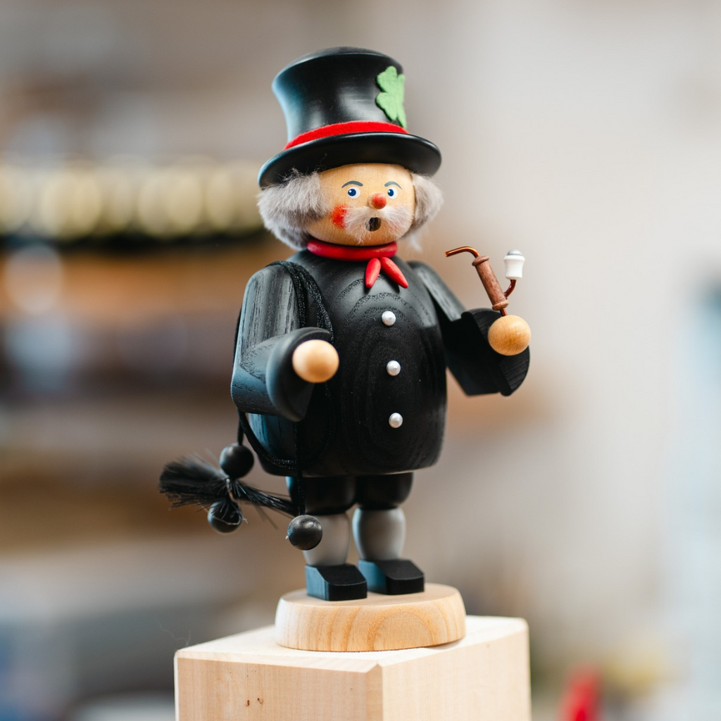 Canada's Largest Selection of Traditional German Christmas Smokers ...